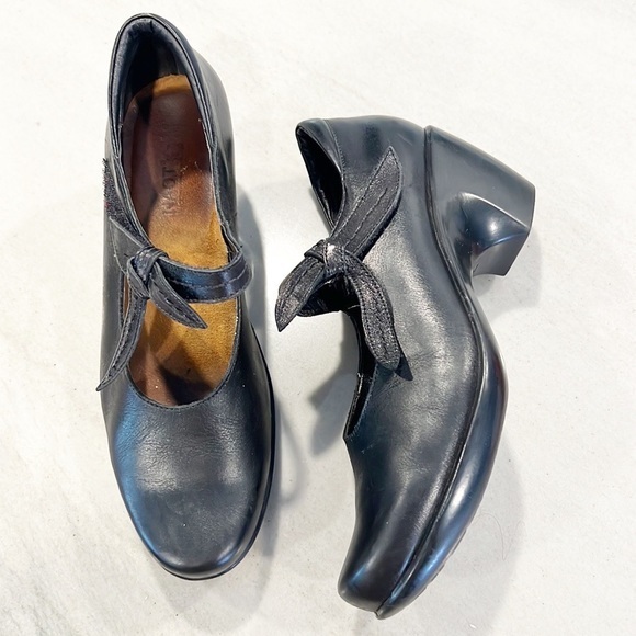 Naot | Shoes | Naotpleasuremary Jane Wedge Black Comfort Shoes Size 39 ...